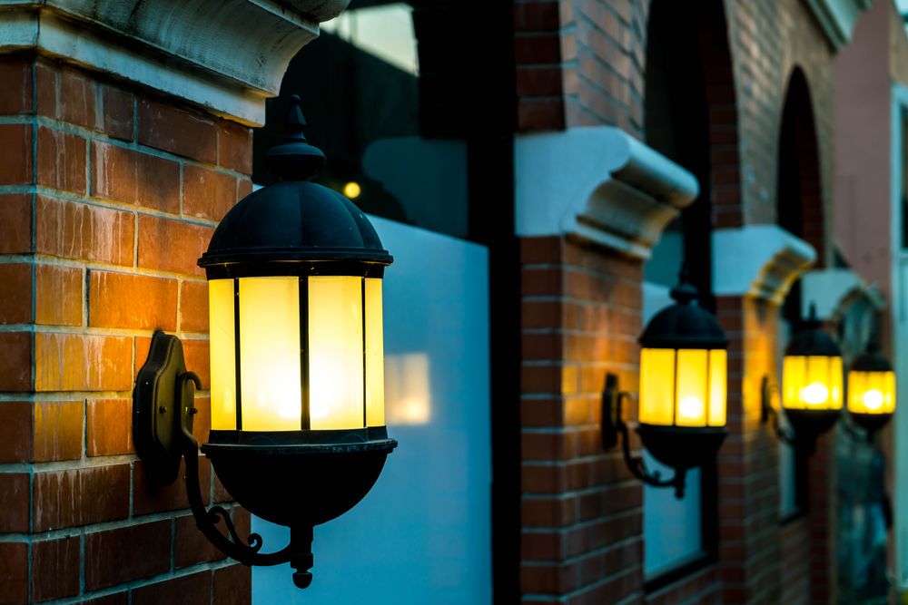 An Ultimate Guide to Commercial Outdoor Lighting | DK Hardware